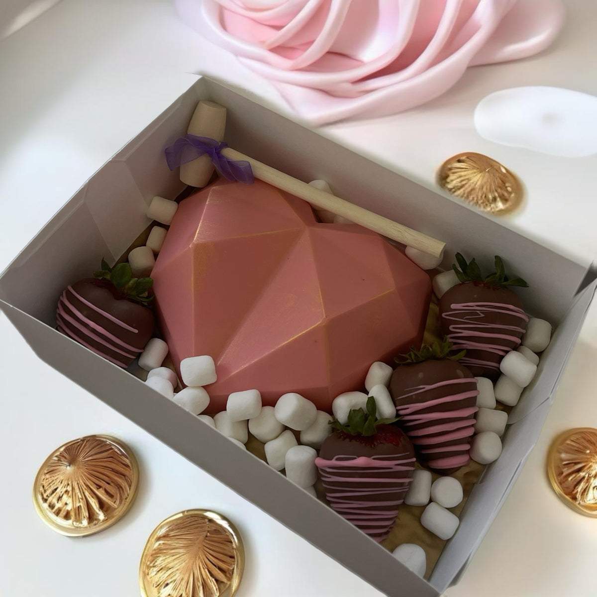 BREAKABLE CHOCOLATE HEART – Gourmet Gift 4U