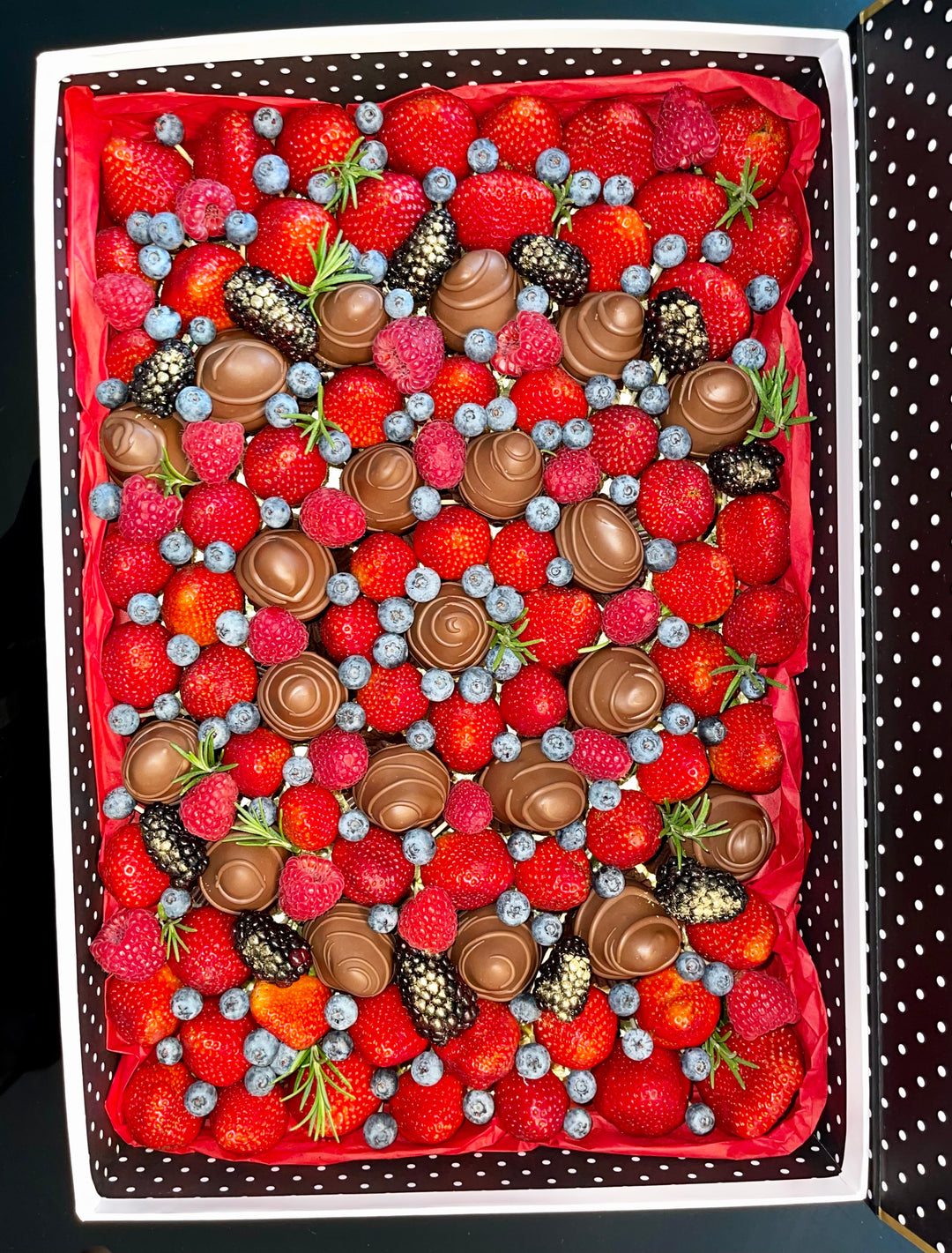 DELICIOUS BERRY BOX – Gourmet Gift 4U